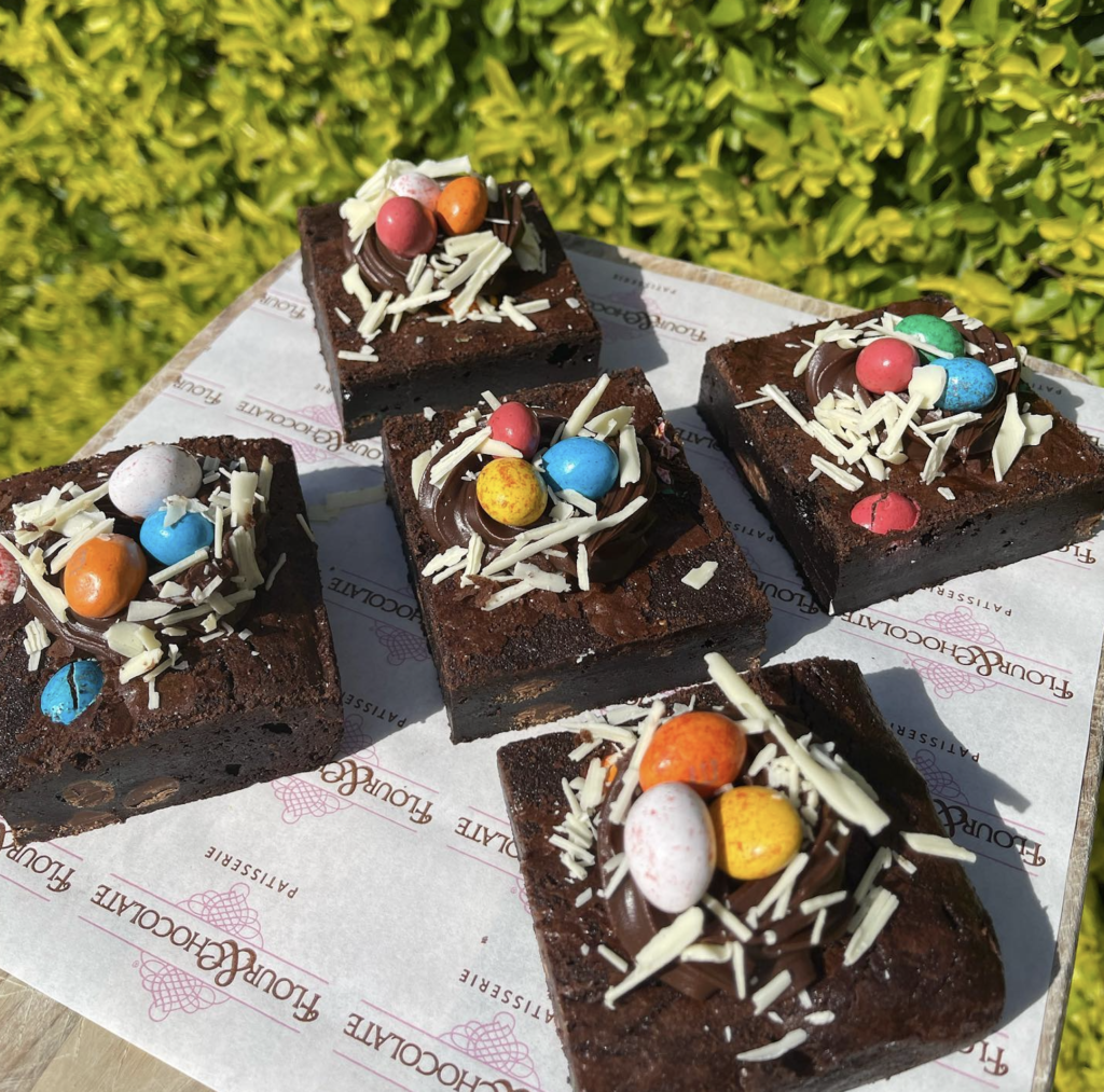 WHAT'S ON IN OUR NEIGHBOURHOOD - APRIL - Summerlin Banyo