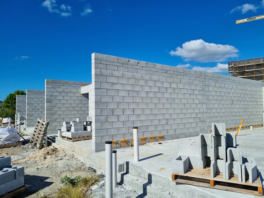 CONSTRUCTION UPDATE - APRIL - Summerlin Banyo